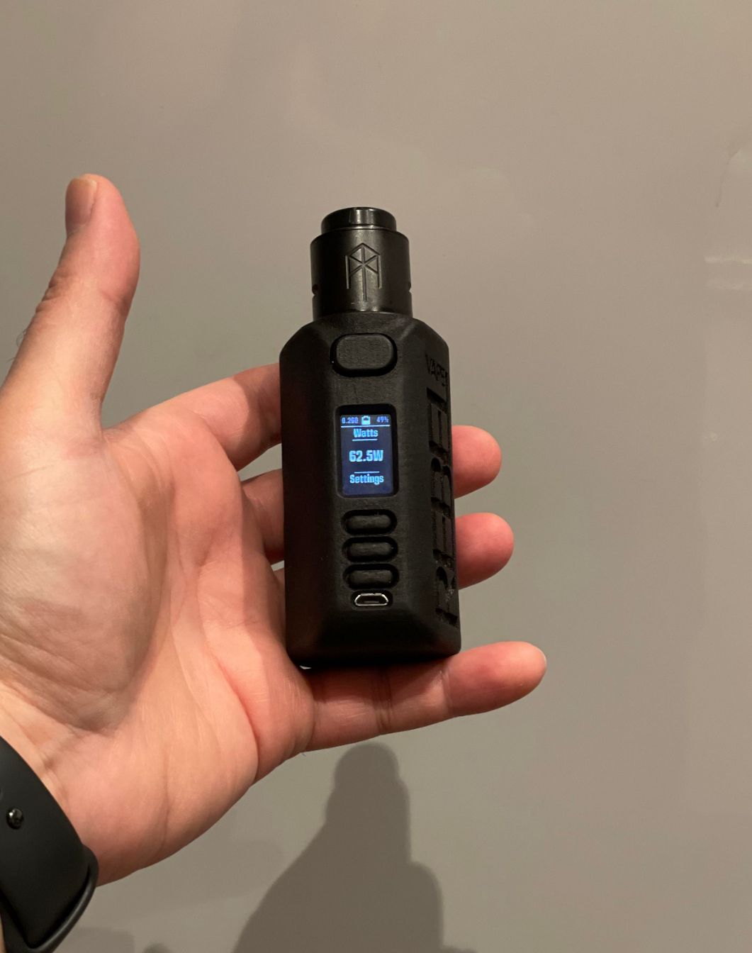 The Rebel Mod - Evolv DNA 250C (2 x 18650) 200W - V2 – REBEL VAPE